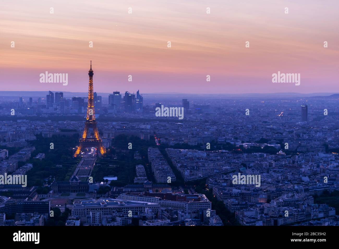 Dusk sunset paris france hi-res stock photography and images - Alamy