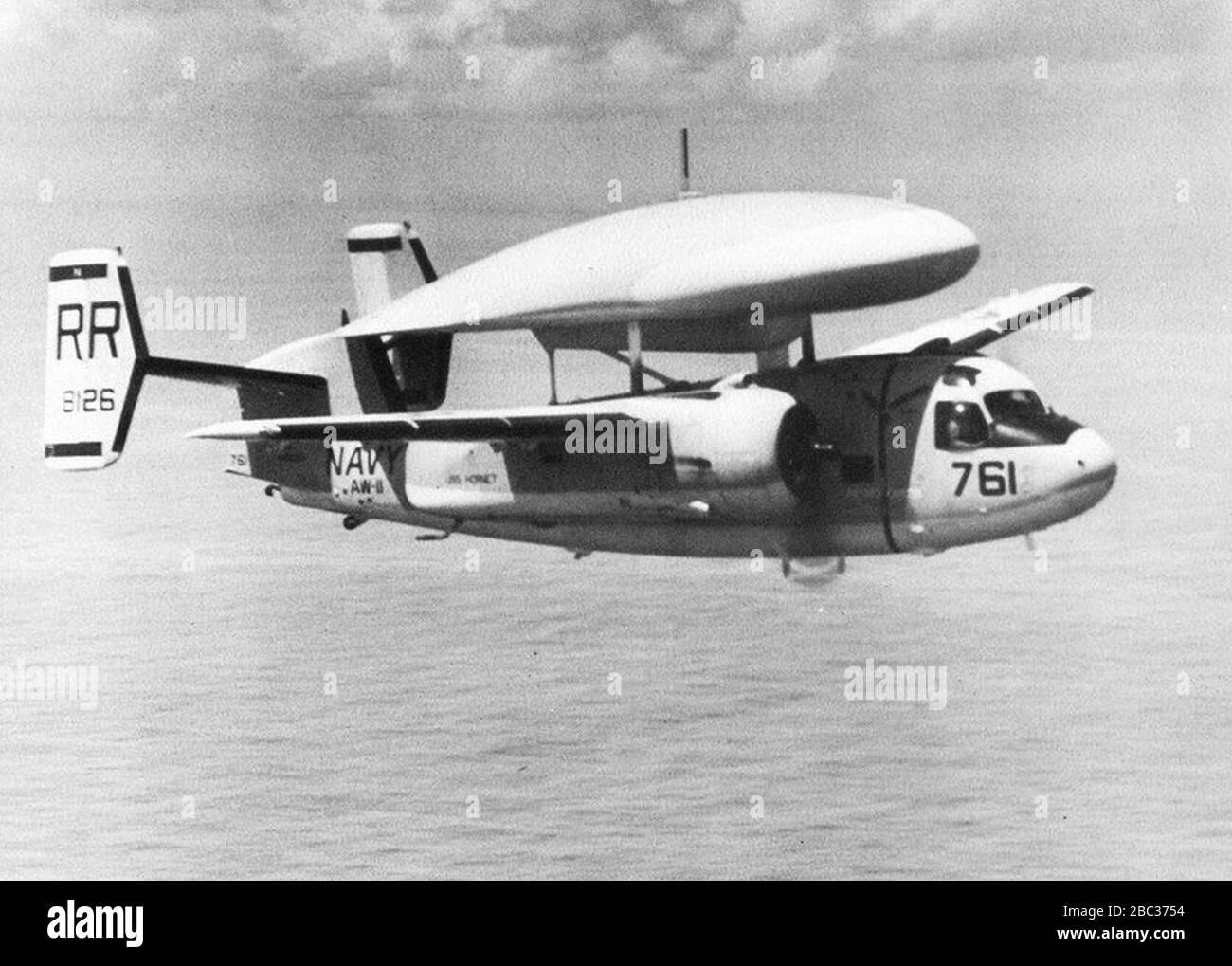 Grumman E-1B Tracer of VAW-11 in flight c1966 Stock Photo - Alamy