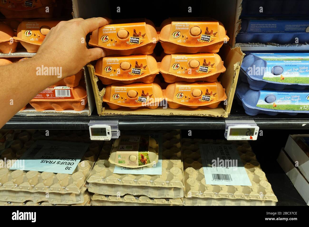 Free range Eggs cartons at a supermarket Stock Photo - Alamy