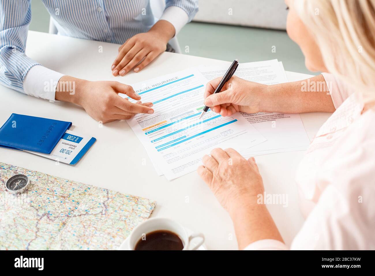 Senior travel consultant hi-res stock photography and images - Alamy