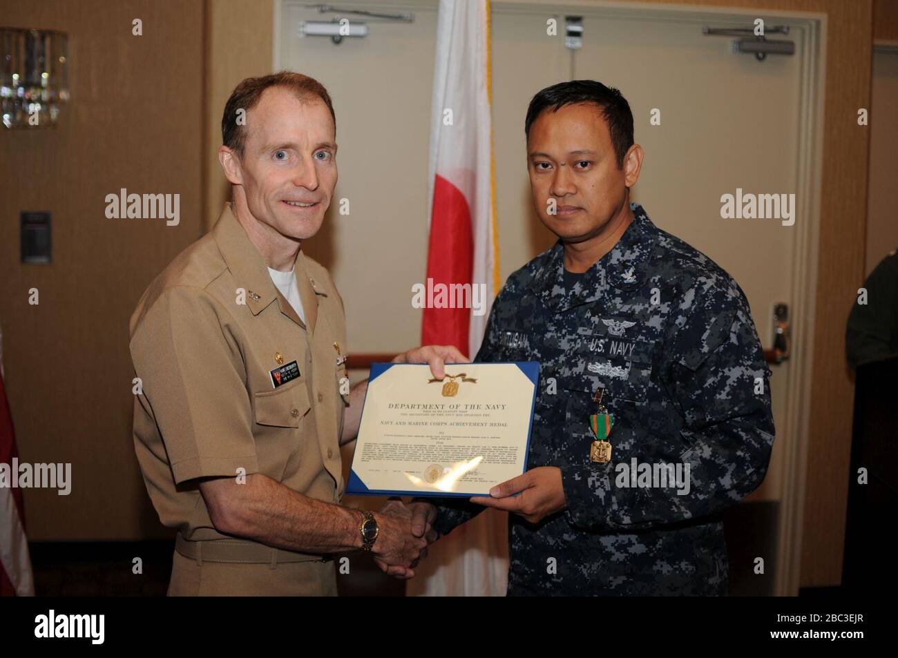 Navy and marine corps achievement medal hi-res stock photography and ...