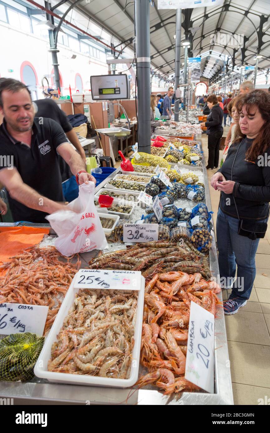 Fish market, Loule, Algarve, Portugal Stock Photo - Alamy