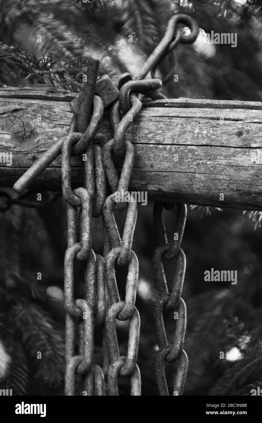 old designed chain close up view Stock Photo - Alamy