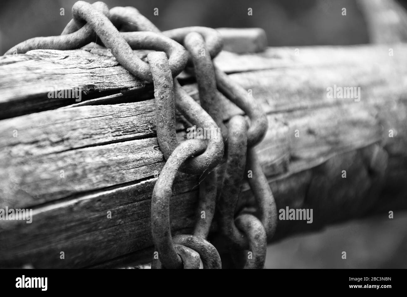 old designed chain close up view Stock Photo - Alamy