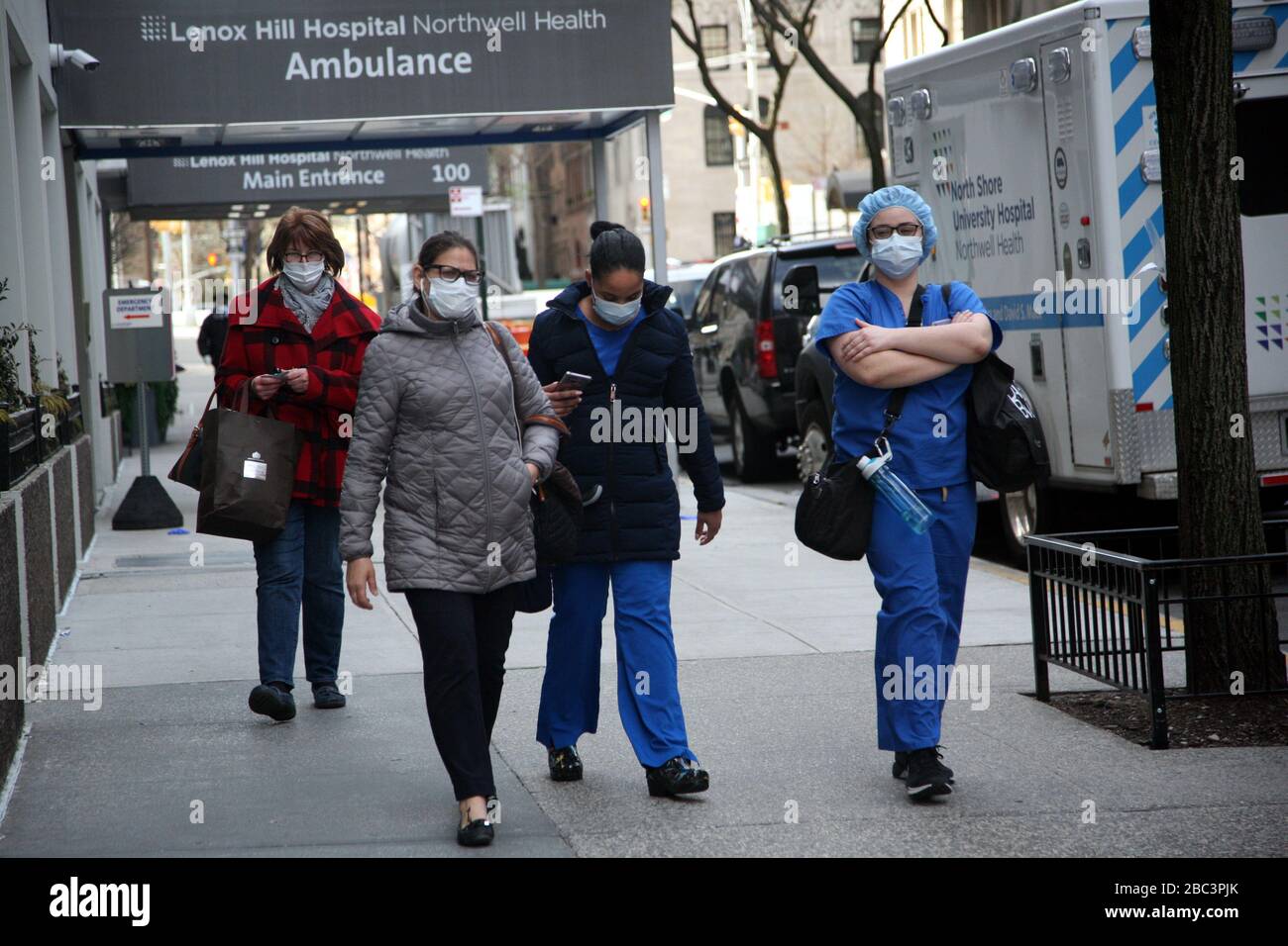 New York City, New York, USA. 2nd Apr, 2020. Hectic scene at an ...