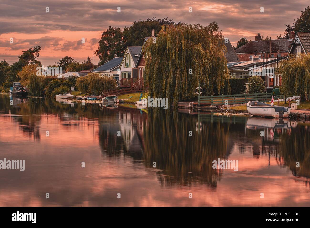 Surfleet hi-res stock photography and images - Alamy