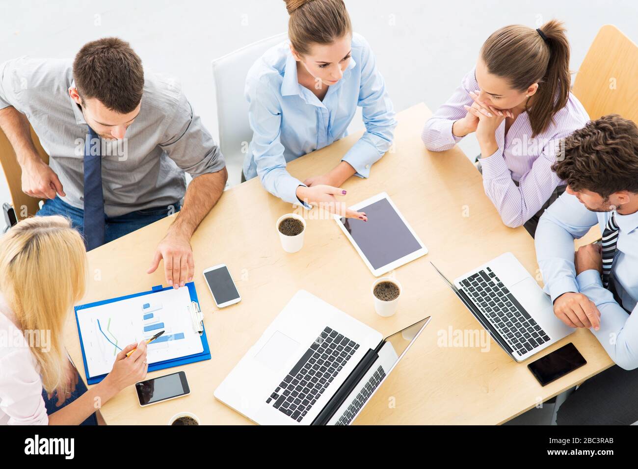 Business executive people hi-res stock photography and images - Alamy
