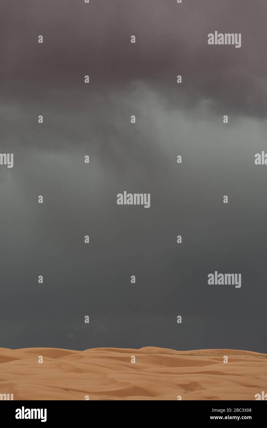 Rain clouds in desert hi-res stock photography and images - Alamy