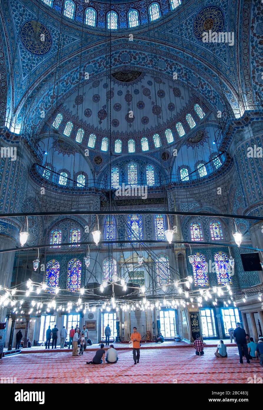 Blue Mosque interior, Istanbul, Turkey Stock Photo - Alamy