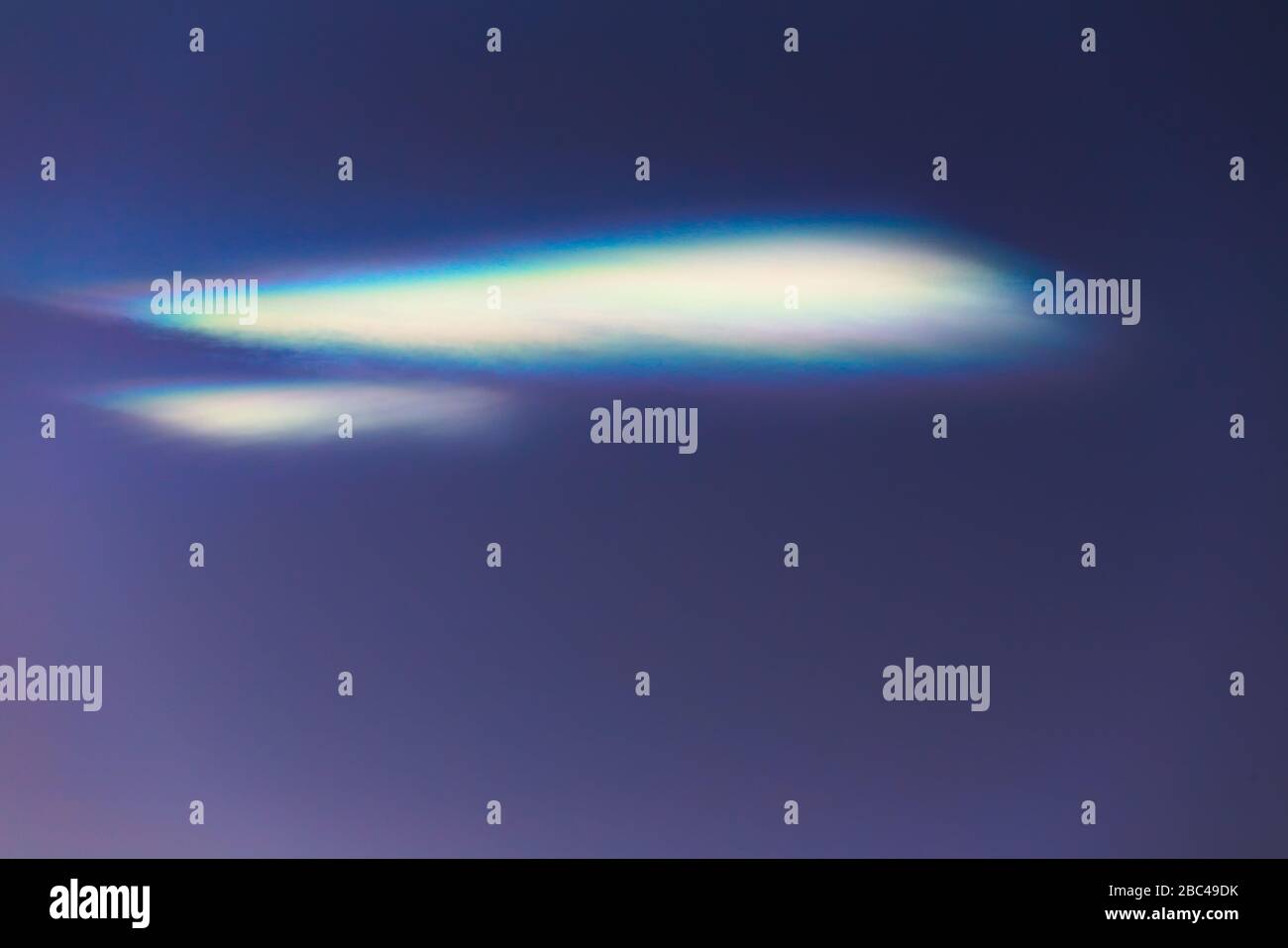 Nacreous pearl hi-res stock photography and images - Alamy