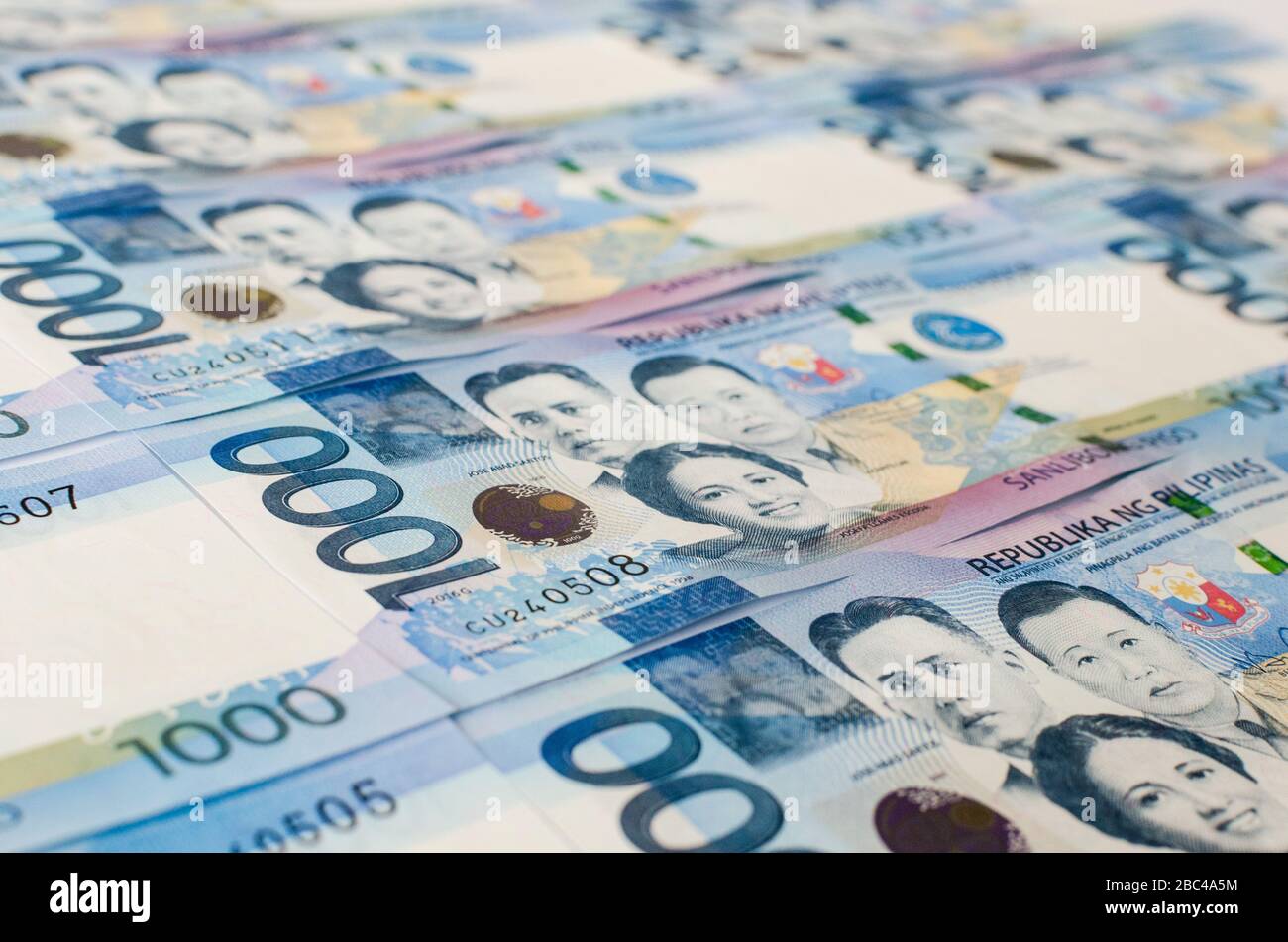 Philippine 1000 peso cash Stock Photo - Alamy