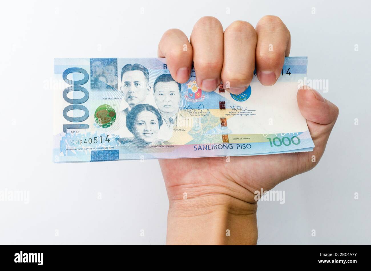 Philippine money 1000 hi-res stock photography and images - Alamy
