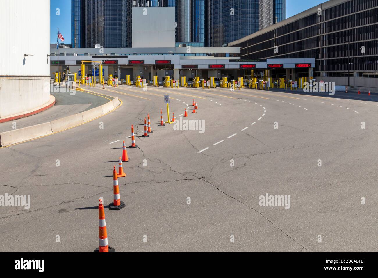 Detroit, Michigan, USA. 2nd Apr, 2020. The customs plaza at the tunnel ...