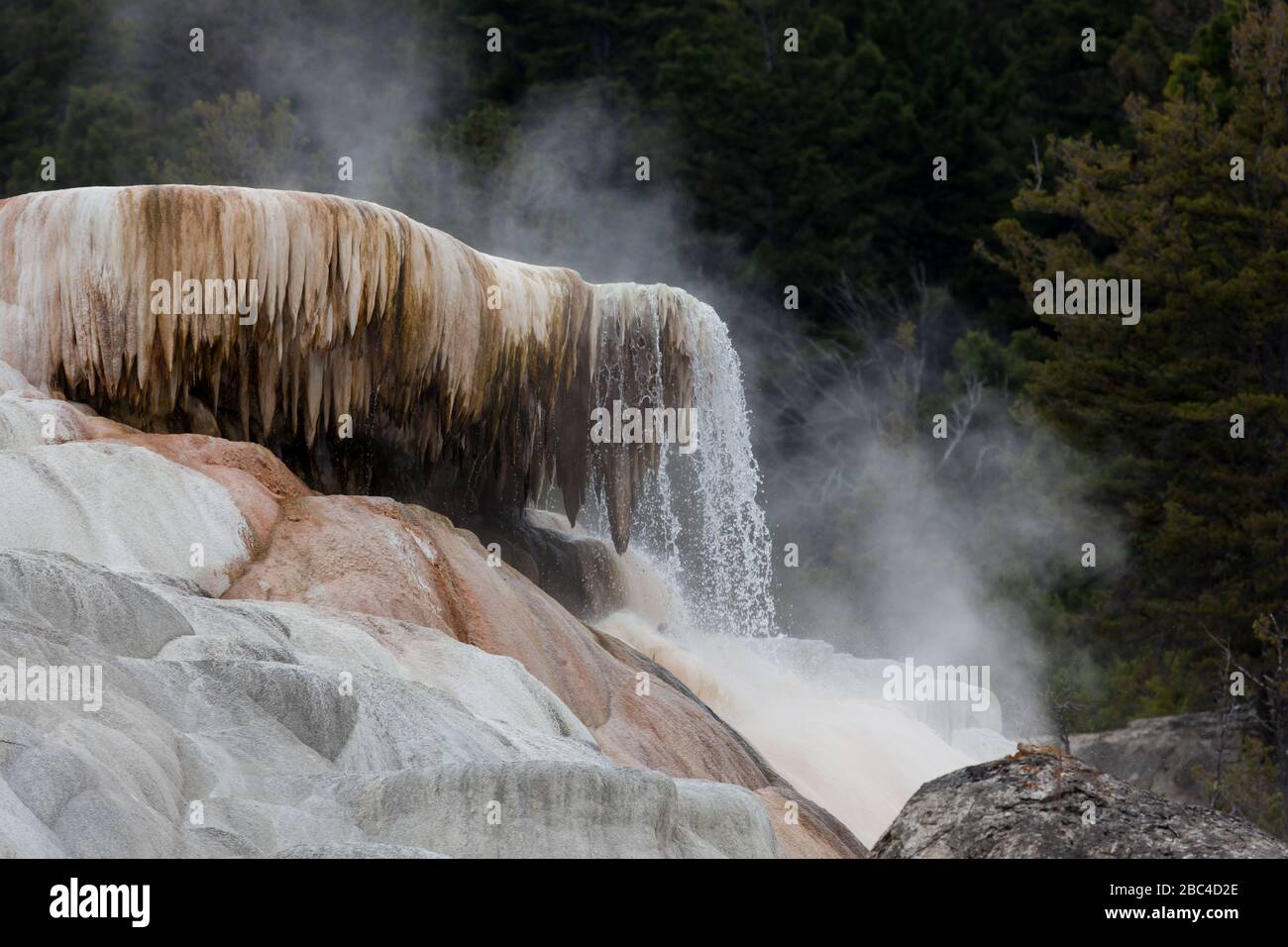 White travertine cascades hi-res stock photography and images - Alamy