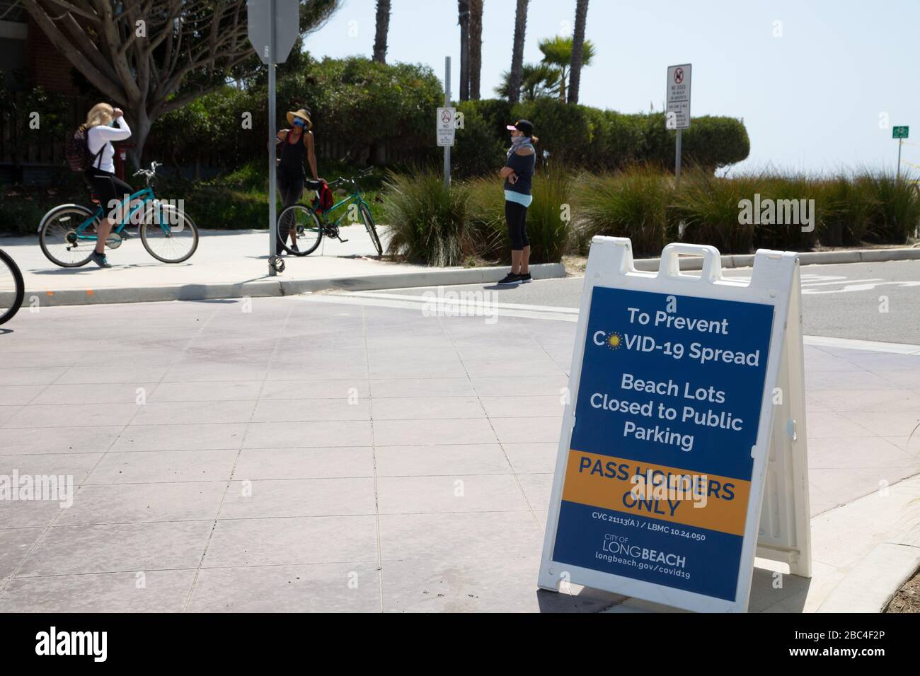 Alternate routes hi-res stock photography and images - Alamy