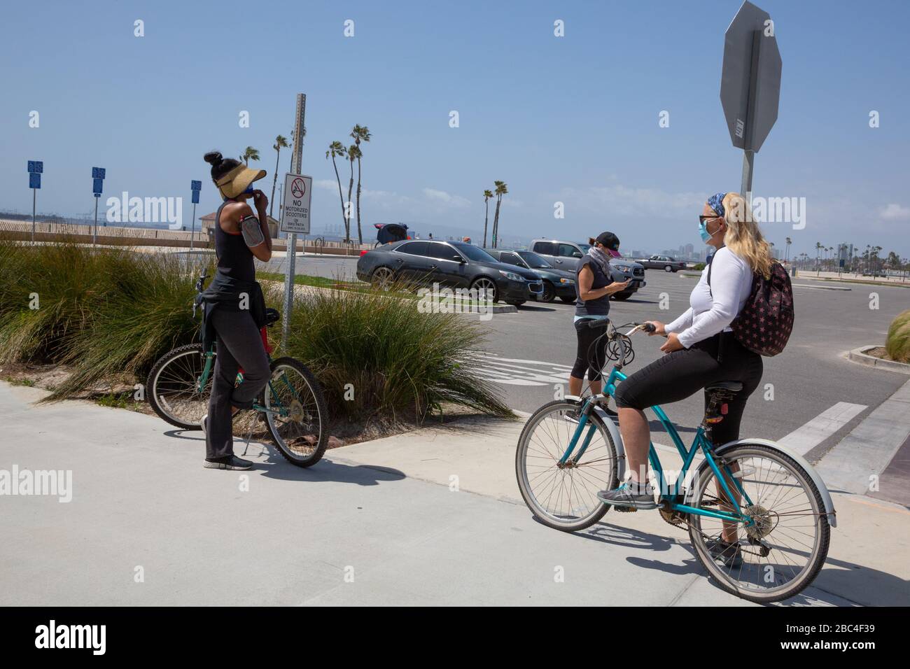 Alternate routes hi-res stock photography and images - Alamy