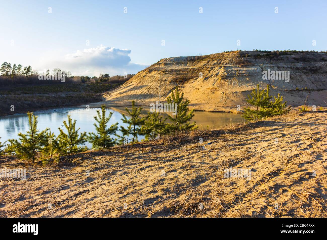 sand mountain and lake landscape landscape hike bike Stock Photo - Alamy