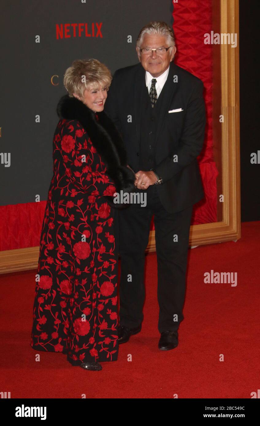 Nov 21, 2017 - London, England, UK - 'The Crown' Season 2 World ...