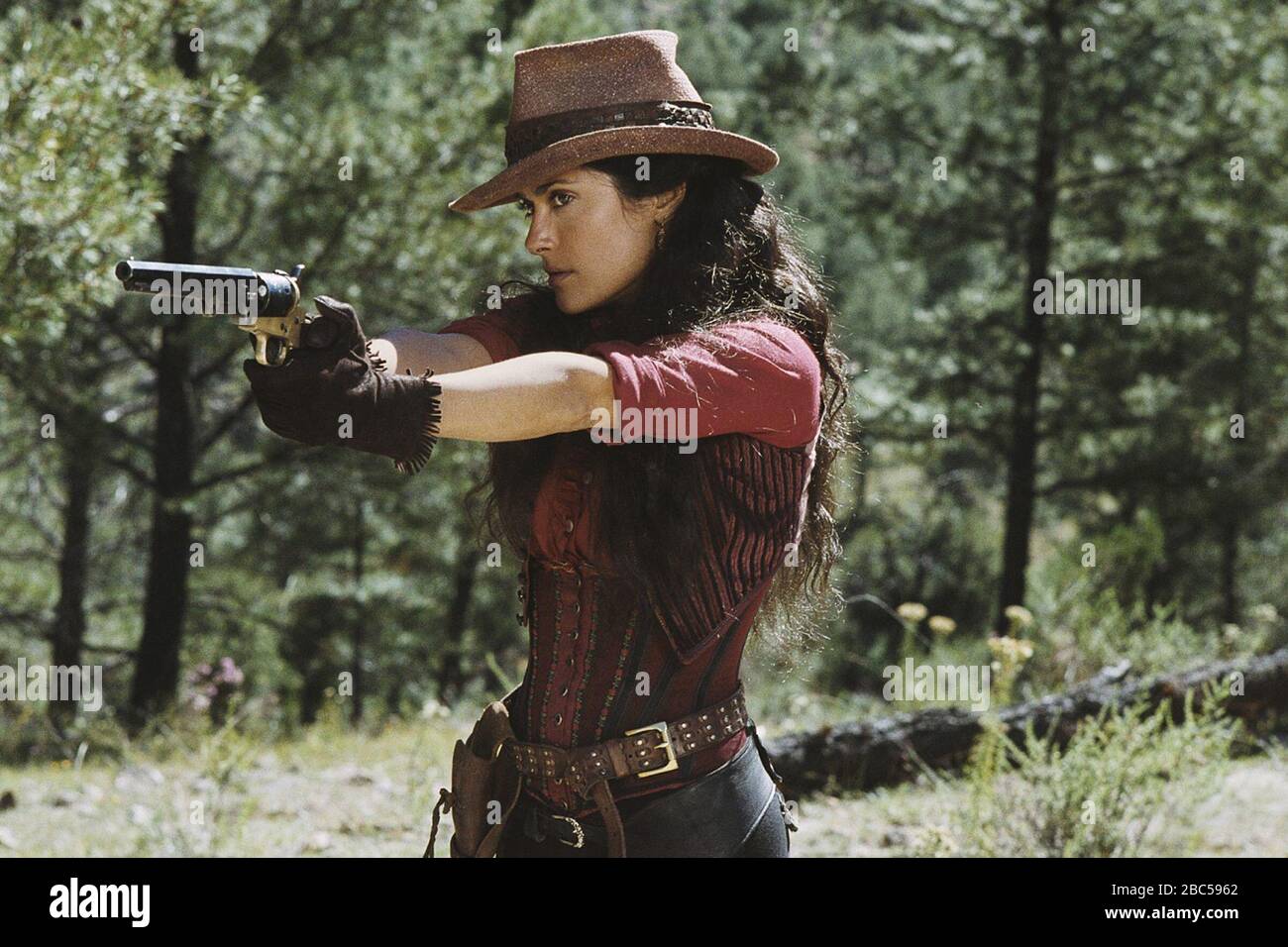 Salma hayek bandidas 2006 hi-res stock photography and images - Alamy