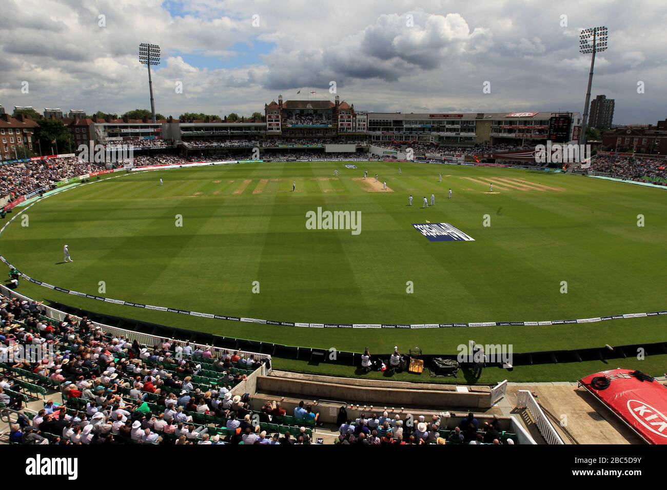 Kensington oval hi-res stock photography and images - Alamy