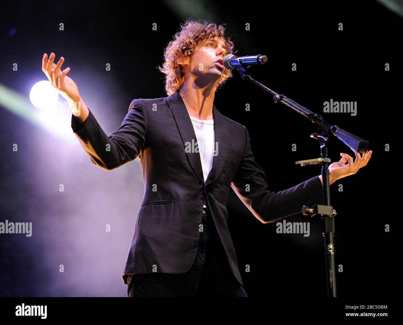 Epsom live razorlight hi-res stock photography and images - Alamy