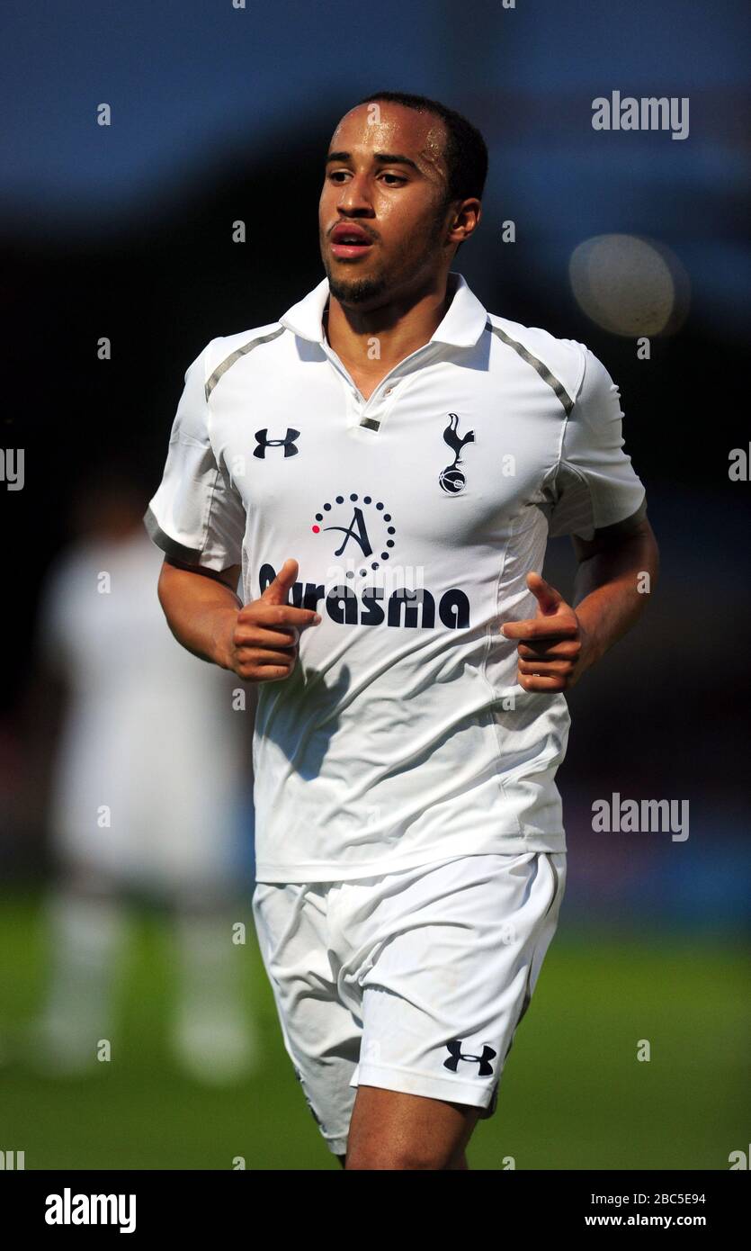 Tottenham hotspurs andros townsend hi-res stock photography and images ...