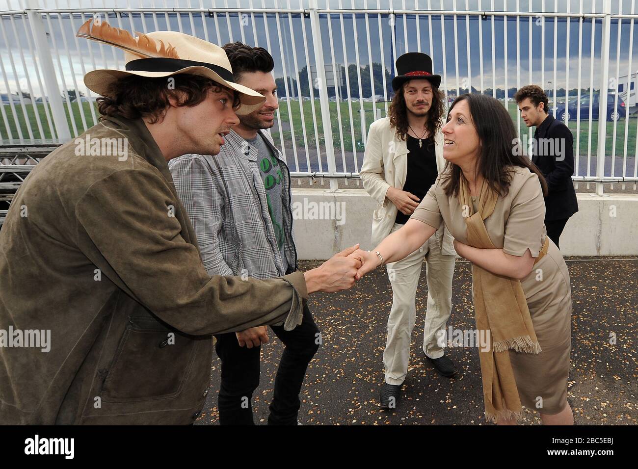 Razorlight's Johnny Borrell (left), David 'Skully' Sullivan Kaplan (2nd ...