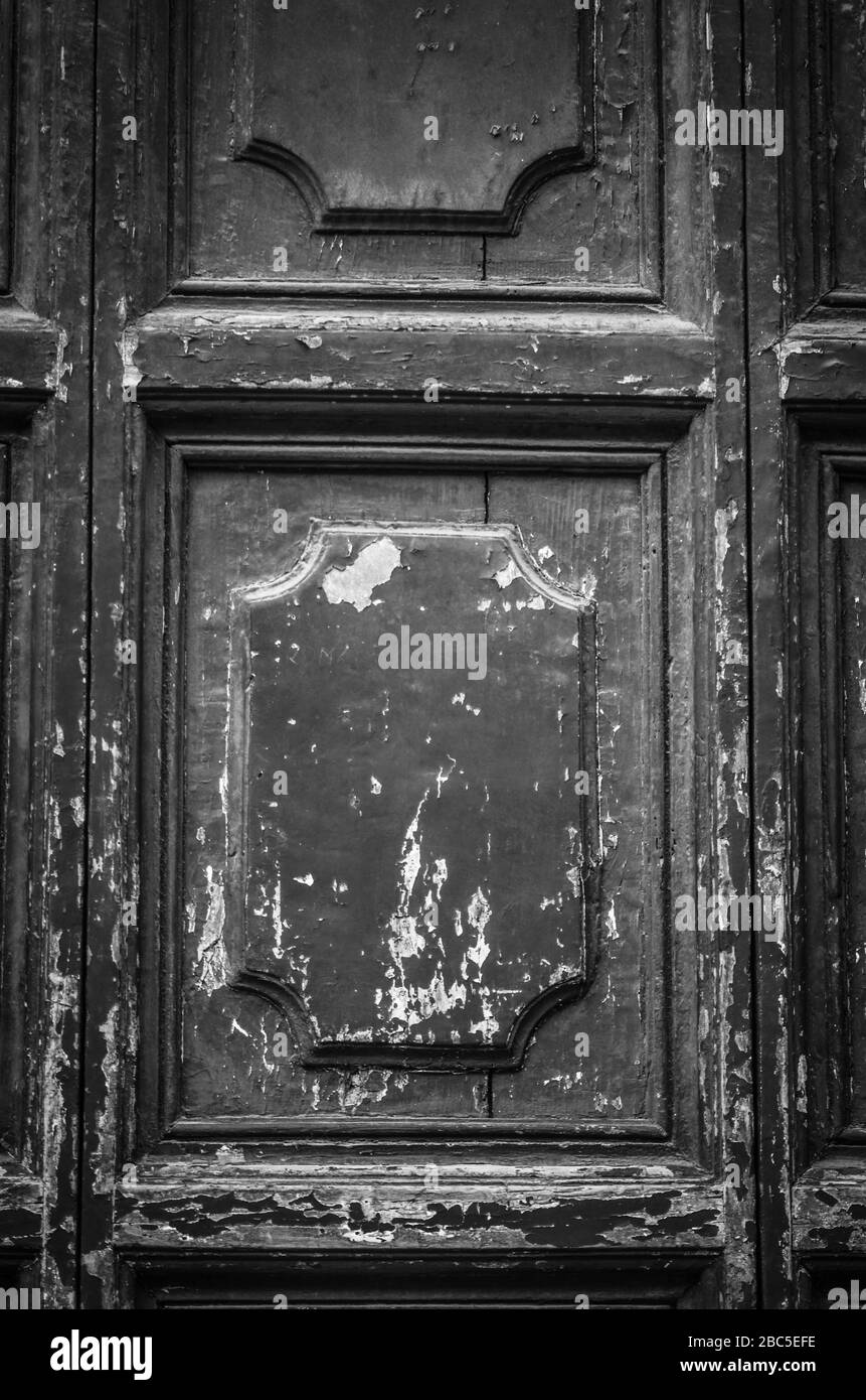 ancient doors close up within the historical streets of Rome Stock ...