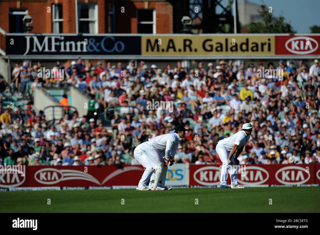 The England slip cordon prepare for action Stock Photo - Alamy