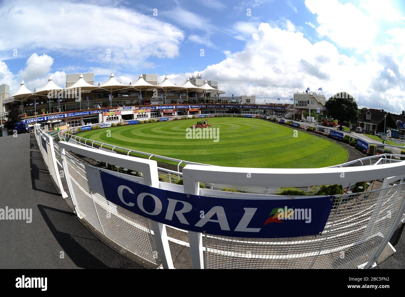 General view of the parade ring hi-res stock photography and images - Alamy