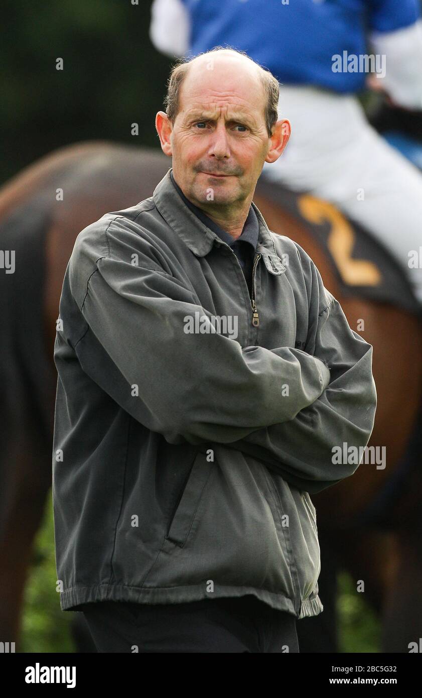 Mark usher trainer hi-res stock photography and images - Alamy