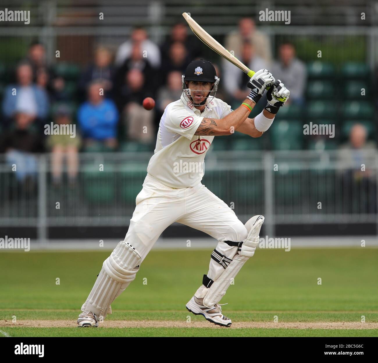 Surrey's Kevin Pietersen batting against Lancashire Stock Photo - Alamy