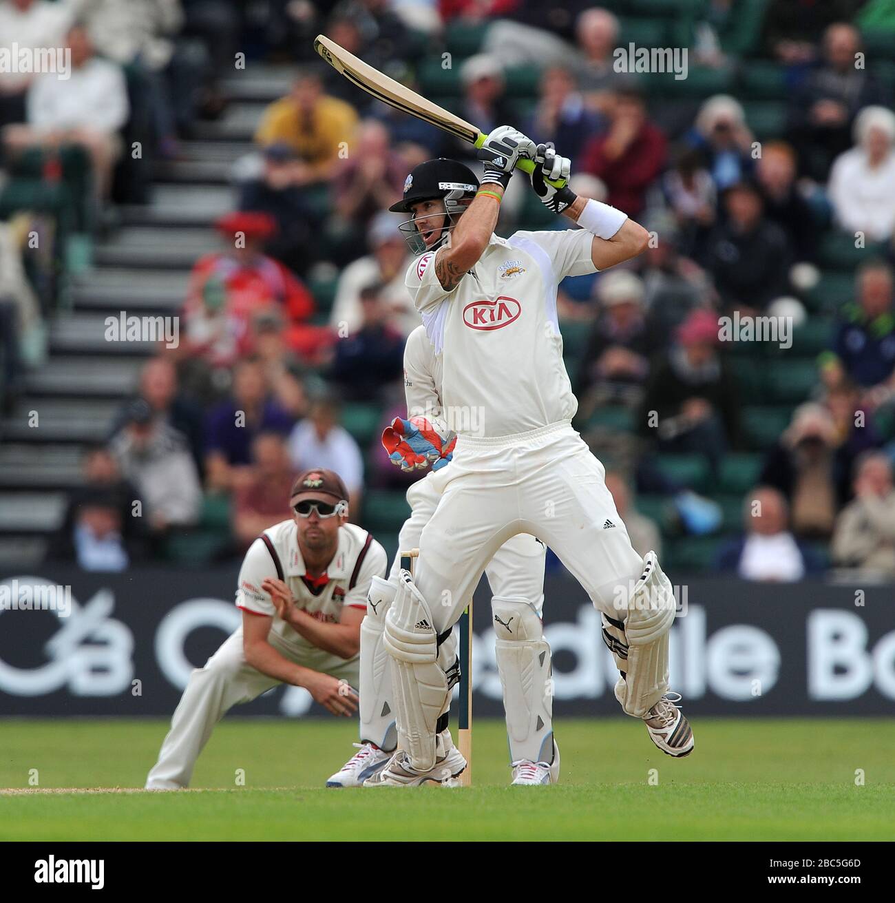 Surrey's Kevin Pietersen batting against Lancashire Stock Photo - Alamy
