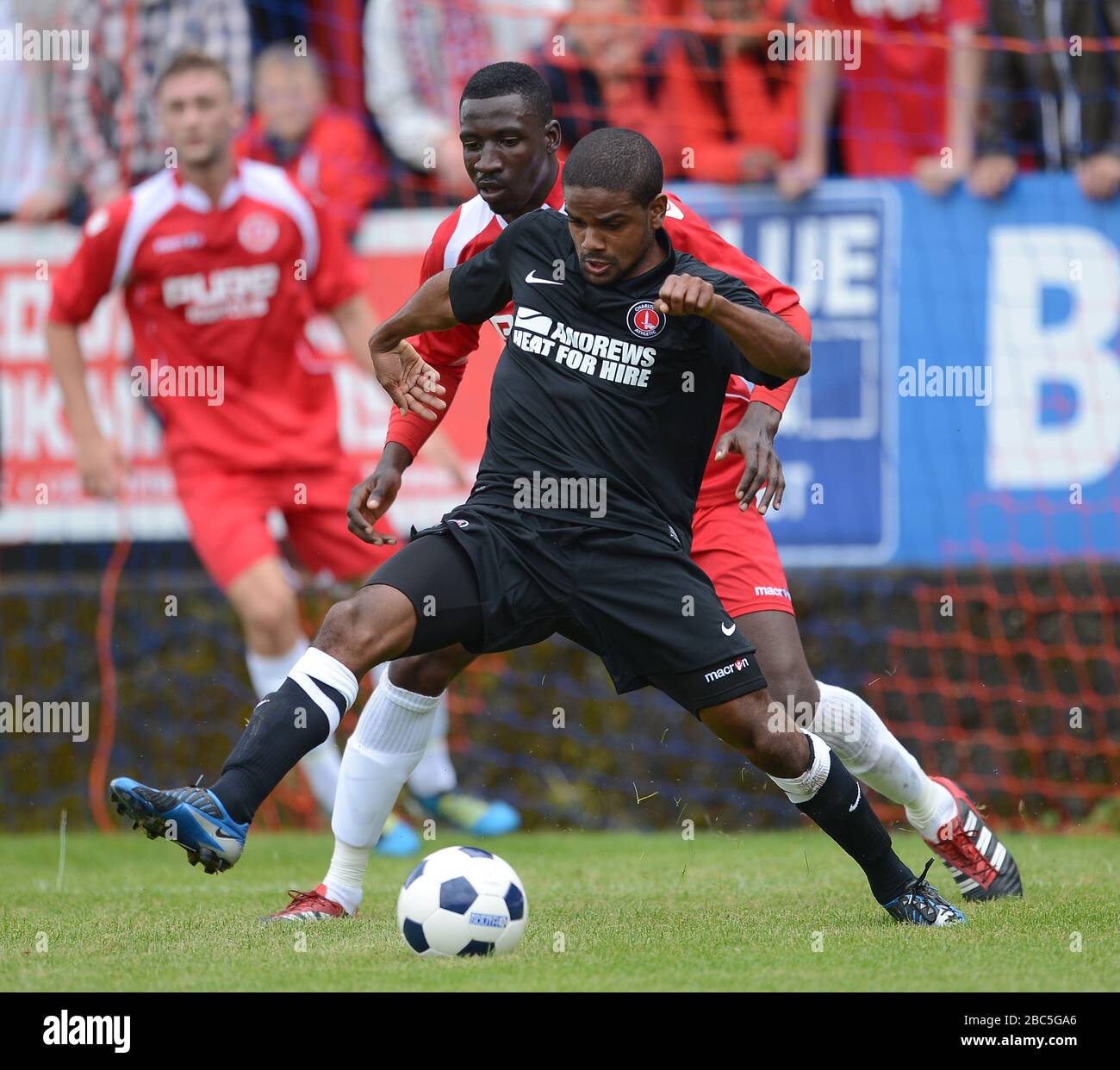 Welling United's Anthony Acheampong and Charlton Athletic's Bradley ...