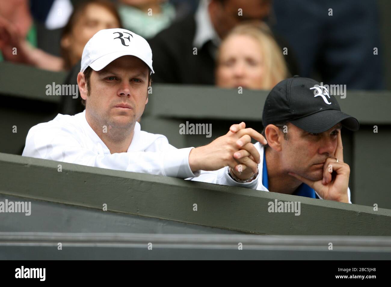 Roger Federer's Coaches' Severin Luthi and Paul Annacone (r Stock Photo ...