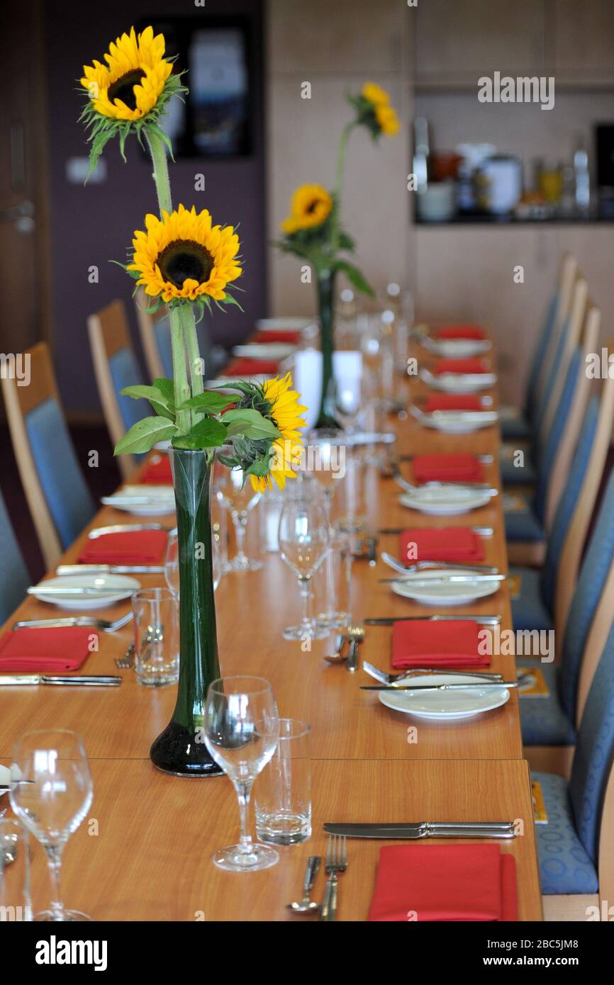 Hospitality set up hi-res stock photography and images - Alamy