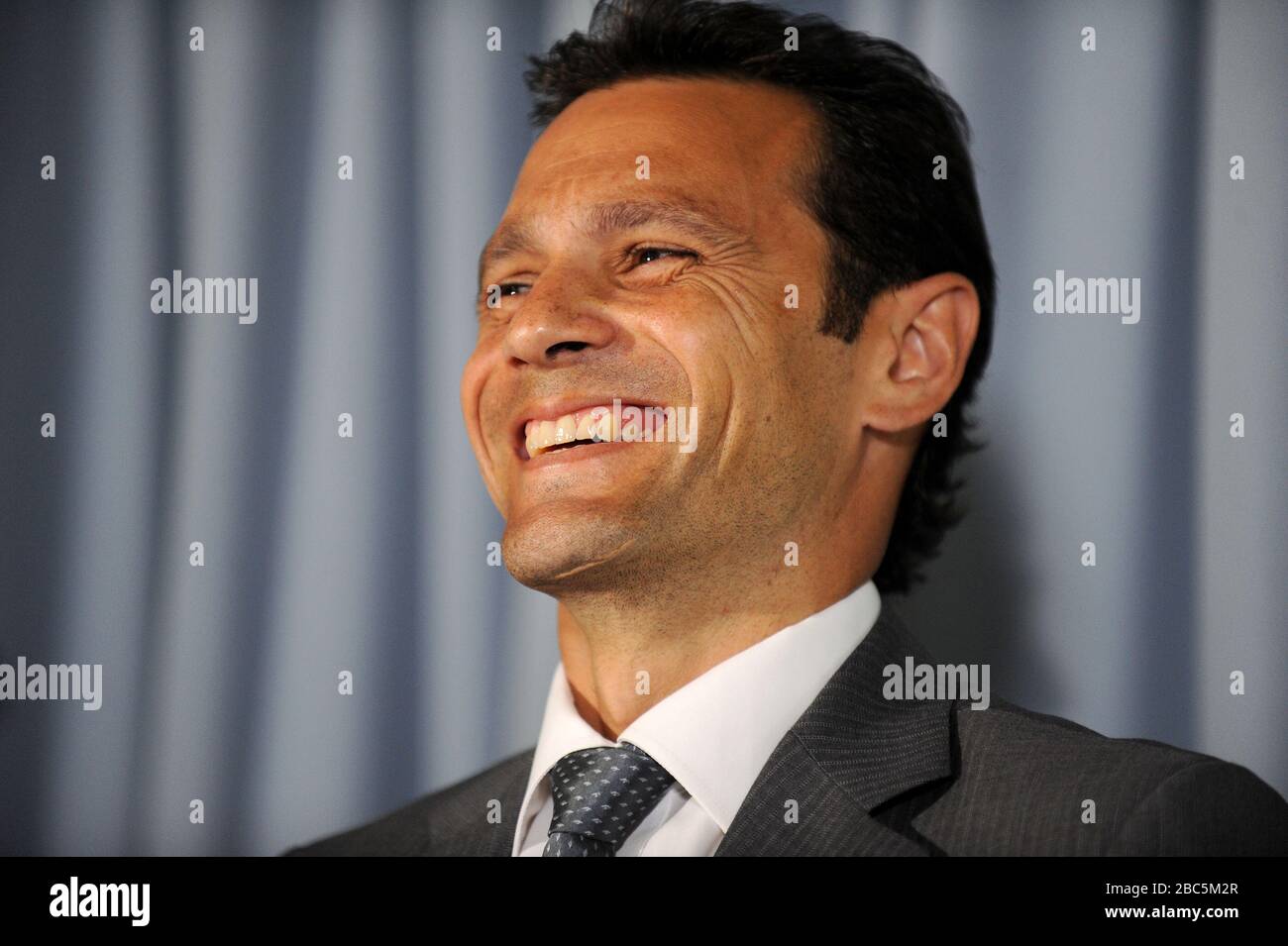 Mark Ramprakash during a press conference to announce his retirement ...