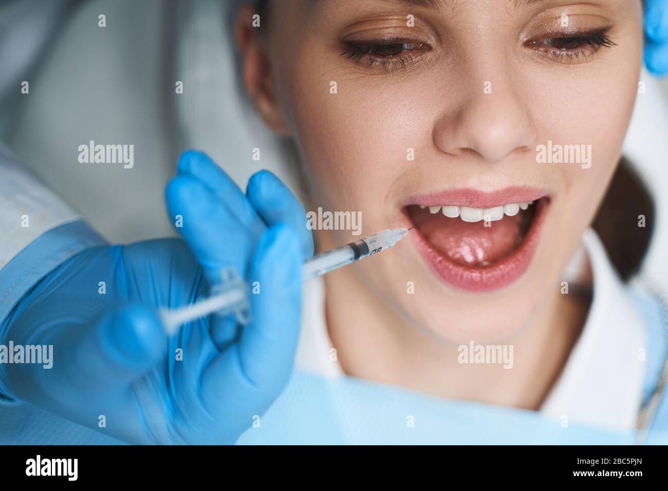 Mirror dental syringe for injection hi-res stock photography and images ...