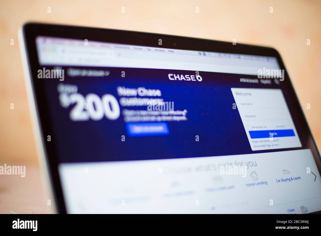 BELGRADE, SERBIA - MARCH 9, 2020: Chase bank web site on computer ...