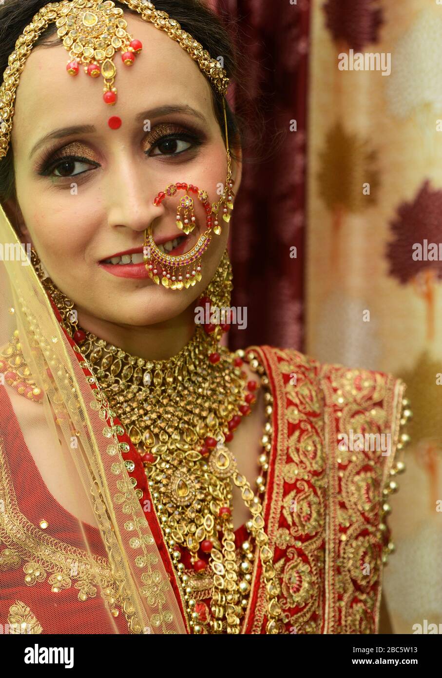 Portrait of a Indian bride Stock Photo - Alamy