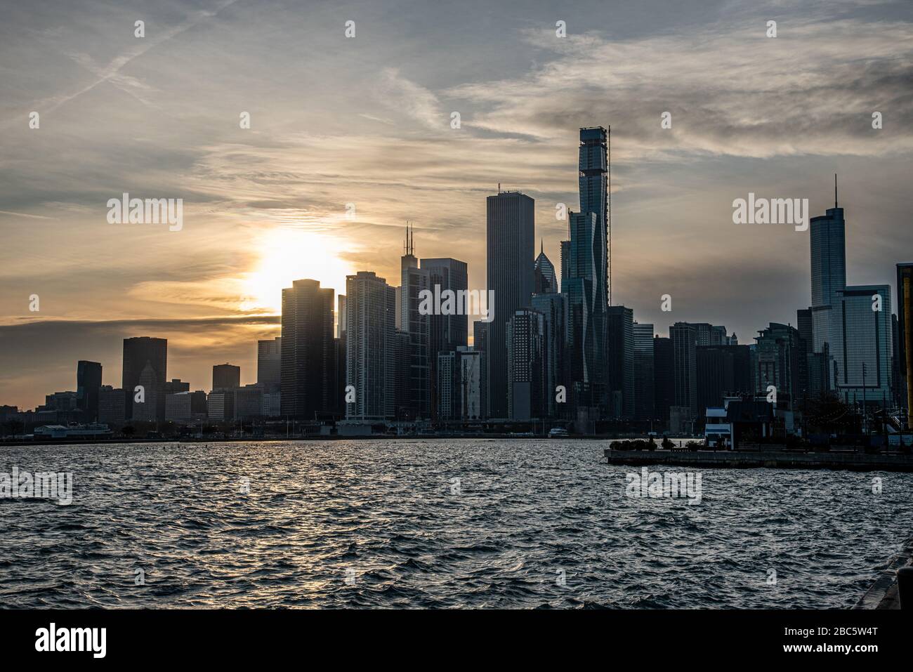 Chicago skyline at sunset from Navy Pier Stock Photo - Alamy