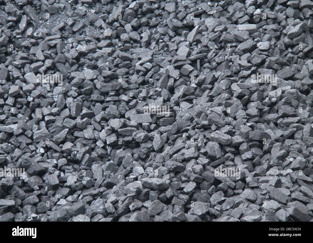Coal stockpile hi-res stock photography and images - Alamy