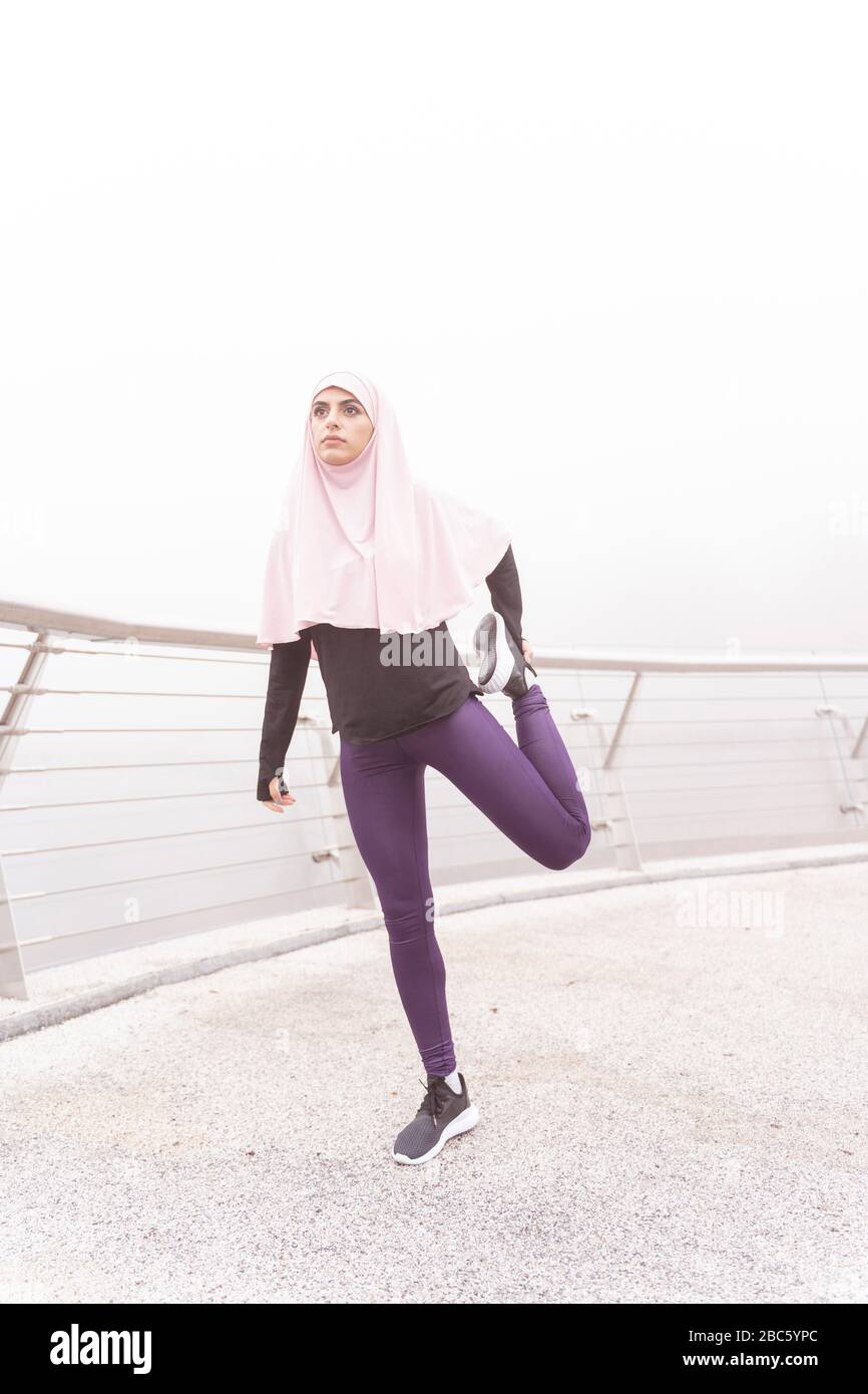 Full length stock stretching hi-res stock photography and images - Alamy