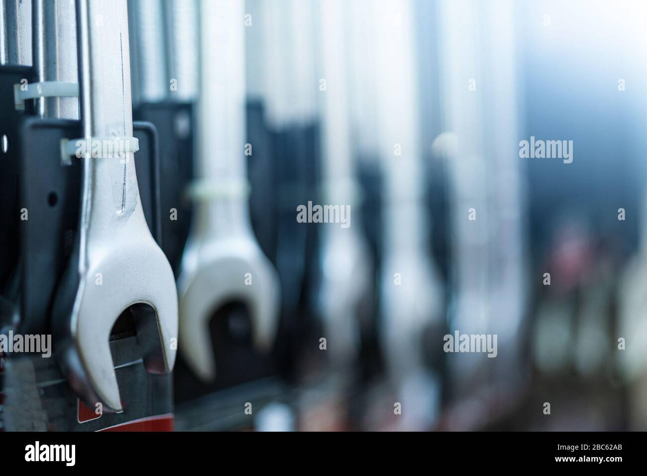 Fixed wrench hi-res stock photography and images - Alamy