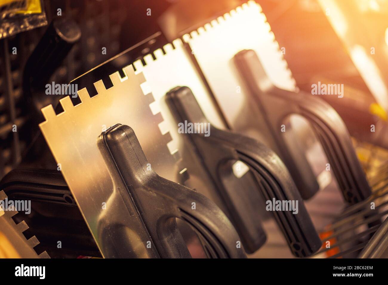 Notch trowel hi-res stock photography and images - Alamy