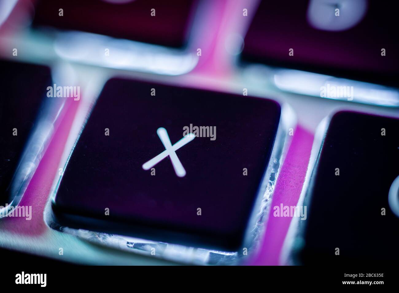 X key on computer keyboard close up Stock Photo - Alamy
