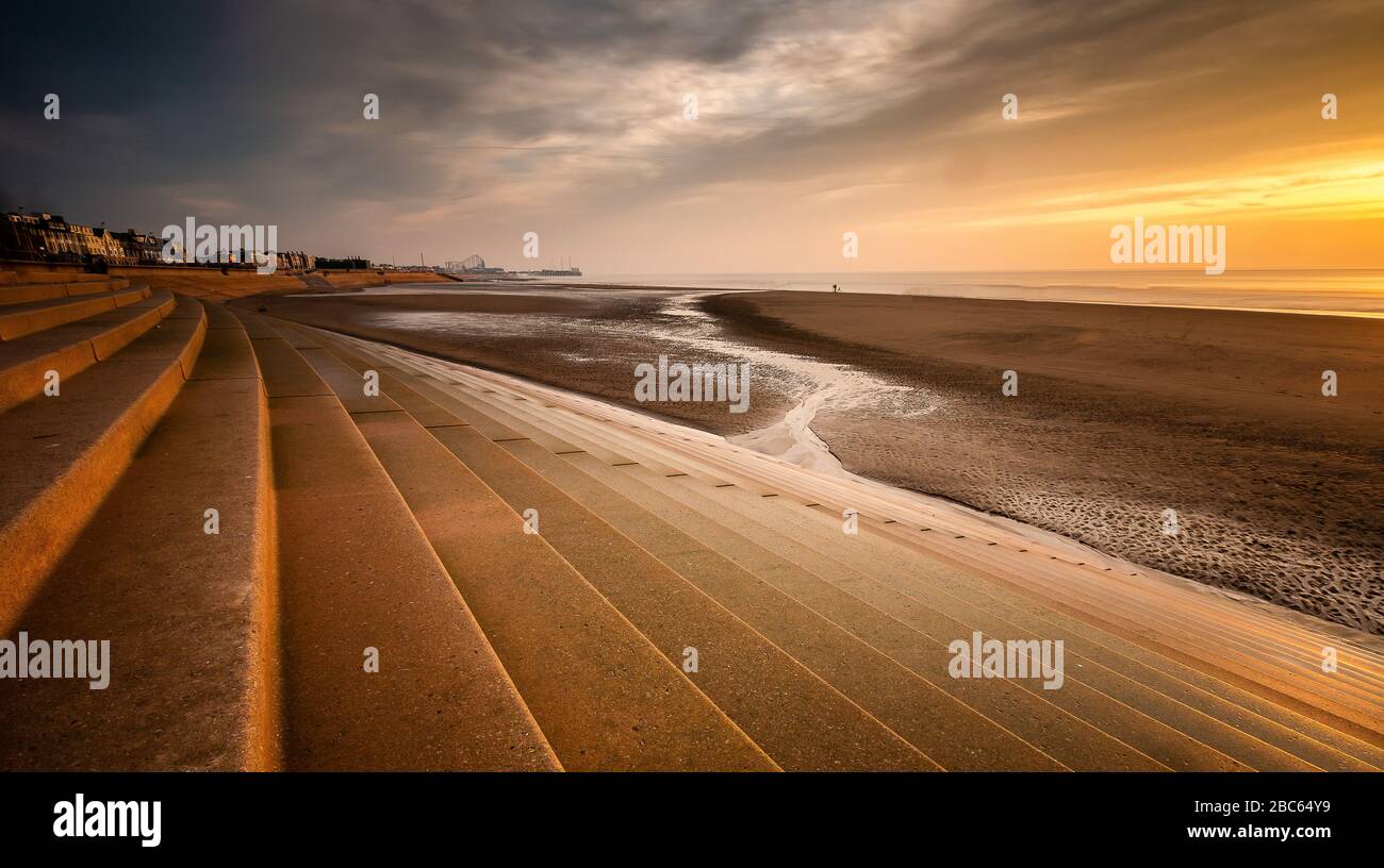 Blackpool at sunset hi-res stock photography and images - Alamy