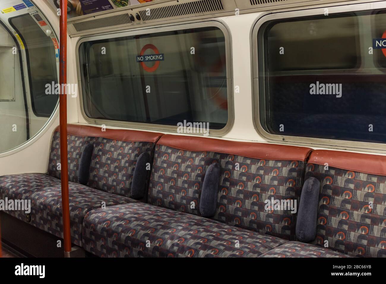 Tube london underground seat hi-res stock photography and images - Alamy