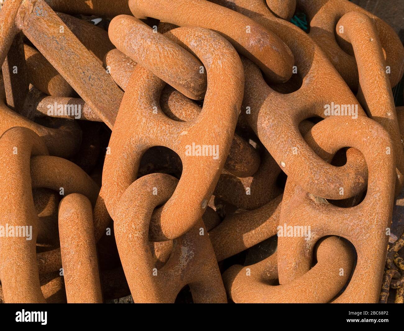 Chain corrosion hi-res stock photography and images - Alamy