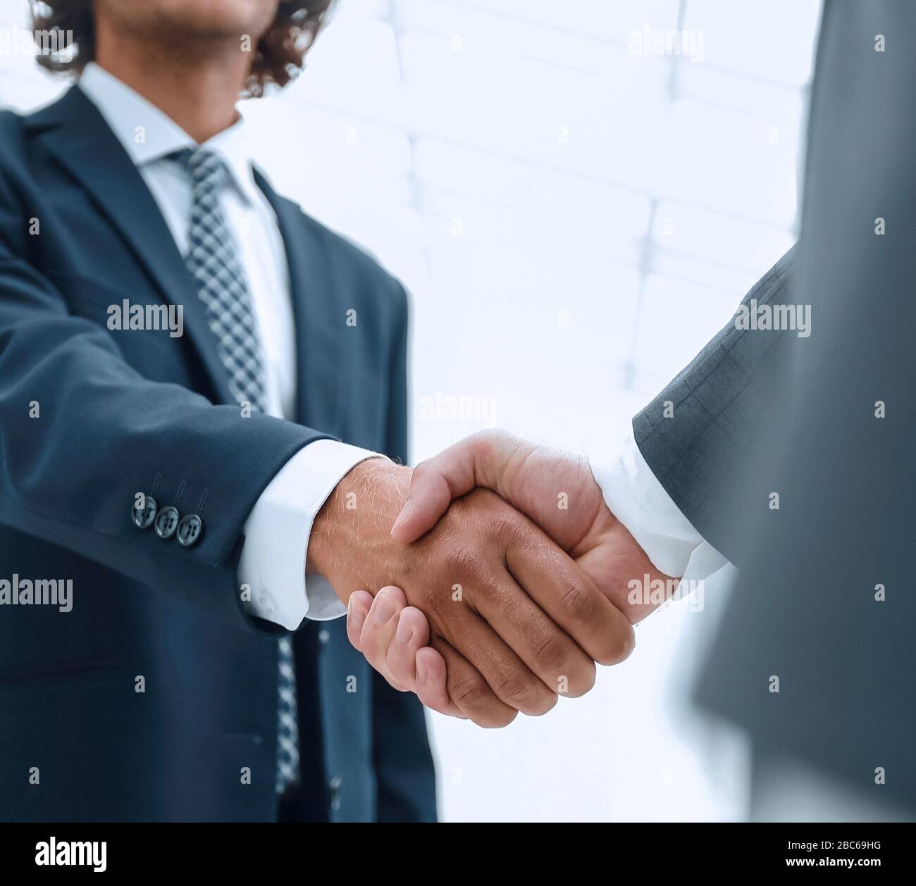 Success concept in business - handshake of partners Stock Photo - Alamy